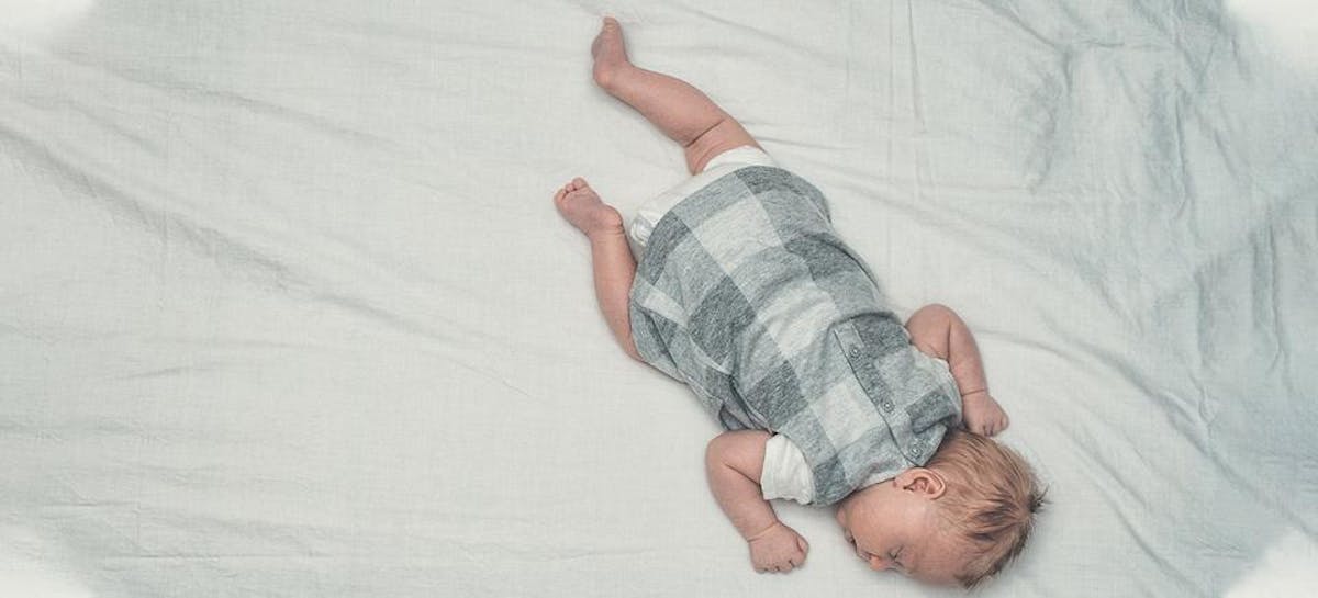 Bayi Tidur Tengkurap, Ini Manfaat Dan Risikonya - Ibupedia