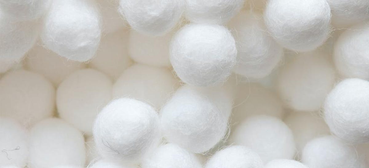 Kapas Bulat Bayi, Barang Esensial untuk Bayi Baru Lahir - Ibupedia