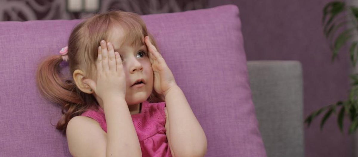 Ternyata, Nonton Film Horor Bisa Berdampak Negatif Pada Mental Anak, Lho! - Ibupedia