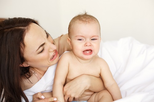Jangan Asal, Ini lo Panduan Memberikan Air Putih untuk Bayi - Ibupedia Jangan Asal, Ini lo Panduan Memberikan Air Putih untuk Bayi - Ibupedia